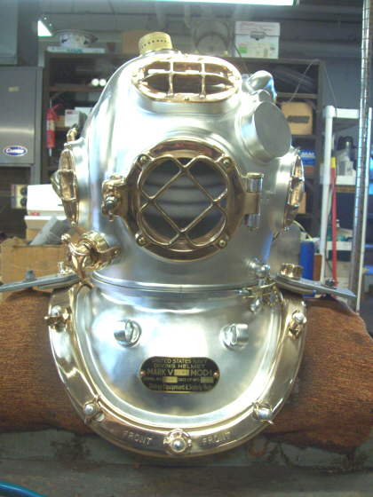 DESCO 29019 Mark V Diving Helmet | U.S. Navy Helium Diving Helmet ...