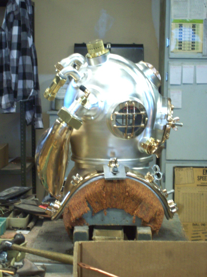 DESCO 29019 Mark V Diving Helmet | U.S. Navy Helium Diving Helmet ...